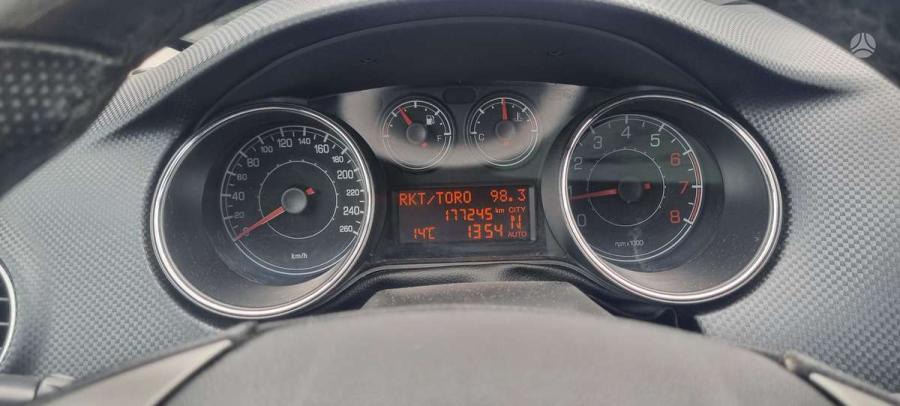 Sarkans Fiat Bravo 2008 Viļņa, ar dzinēja tilpumu 1.37 L un nobraukumu 177 tūkst. km par 1300 €, foto 16 vietnē AUTOMOTO.COM.LV