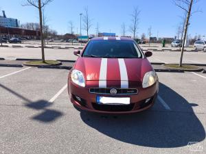 Red Fiat Bravo 2010 in Klaipeda, with an engine capacity of 1.60 L and mileage of 284 thousand km for 1100 €, photo 4 on AUTOMOTO.COM.LV