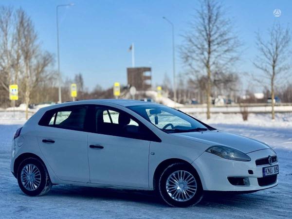 White Fiat Bravo 2008 in Radviliskis, with an engine capacity of 1.90 L and mileage of 300 thousand km for 1100 €, photo 4 on AUTOMOTO.COM.LV