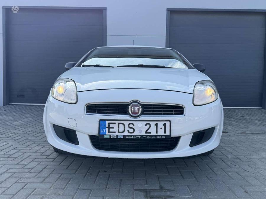White Fiat Bravo 2008 in Vilnius, with an engine capacity of 1.37 L and mileage of 225 thousand km for 950 €, photo 4 on AUTOMOTO.COM.LV