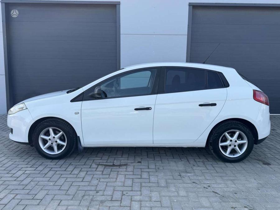 White Fiat Bravo 2008 in Vilnius, with an engine capacity of 1.37 L and mileage of 225 thousand km for 950 €, photo 11 on AUTOMOTO.COM.LV