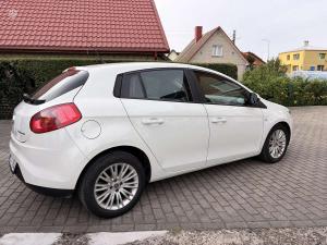 Balts Fiat Bravo 2010 Viļņa, ar dzinēja tilpumu 1.60 L un nobraukumu 385 tūkst. km par 1300 €, foto 13 vietnē AUTOMOTO.COM.LV