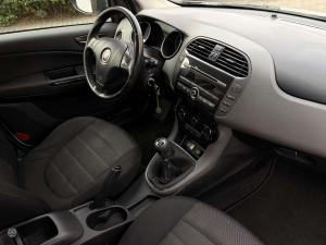 Balts Fiat Bravo 2010 Viļņa, ar dzinēja tilpumu 1.60 L un nobraukumu 385 tūkst. km par 1300 €, foto 19 vietnē AUTOMOTO.COM.LV