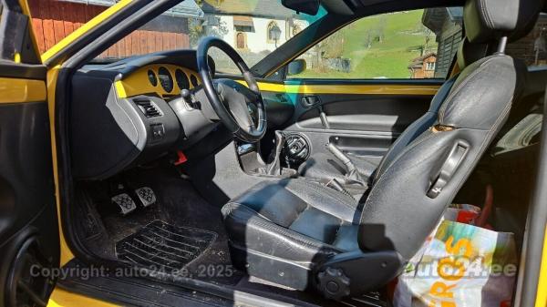 Yellow Fiat Coupe 1994 in Tallinn, with an engine capacity of 2.00 L and mileage of 220 thousand km for 5555 €, photo 11 on AUTOMOTO.COM.LV