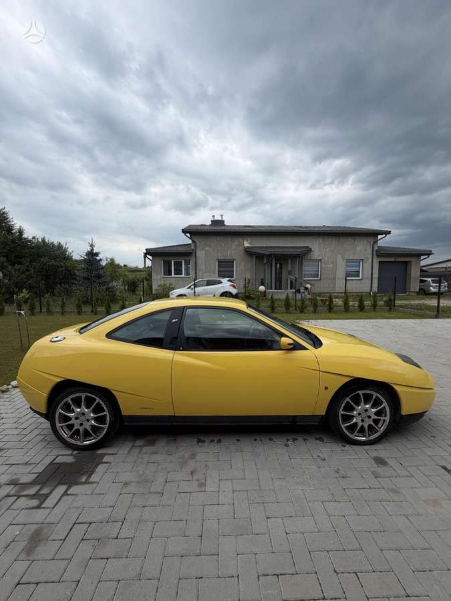 Dzeltens Fiat Coupe 1998 Viļņa, ar dzinēja tilpumu 1.75 L un nobraukumu 180 tūkst. km par 5800 €, foto 4 vietnē AUTOMOTO.COM.LV