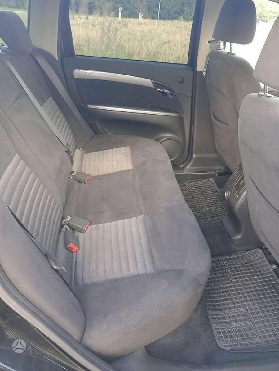 Black Fiat Croma 2009 in Marijampole, with an engine capacity of 1.91 L and mileage of 268 thousand km for 2000 €, photo 21 on AUTOMOTO.COM.LV