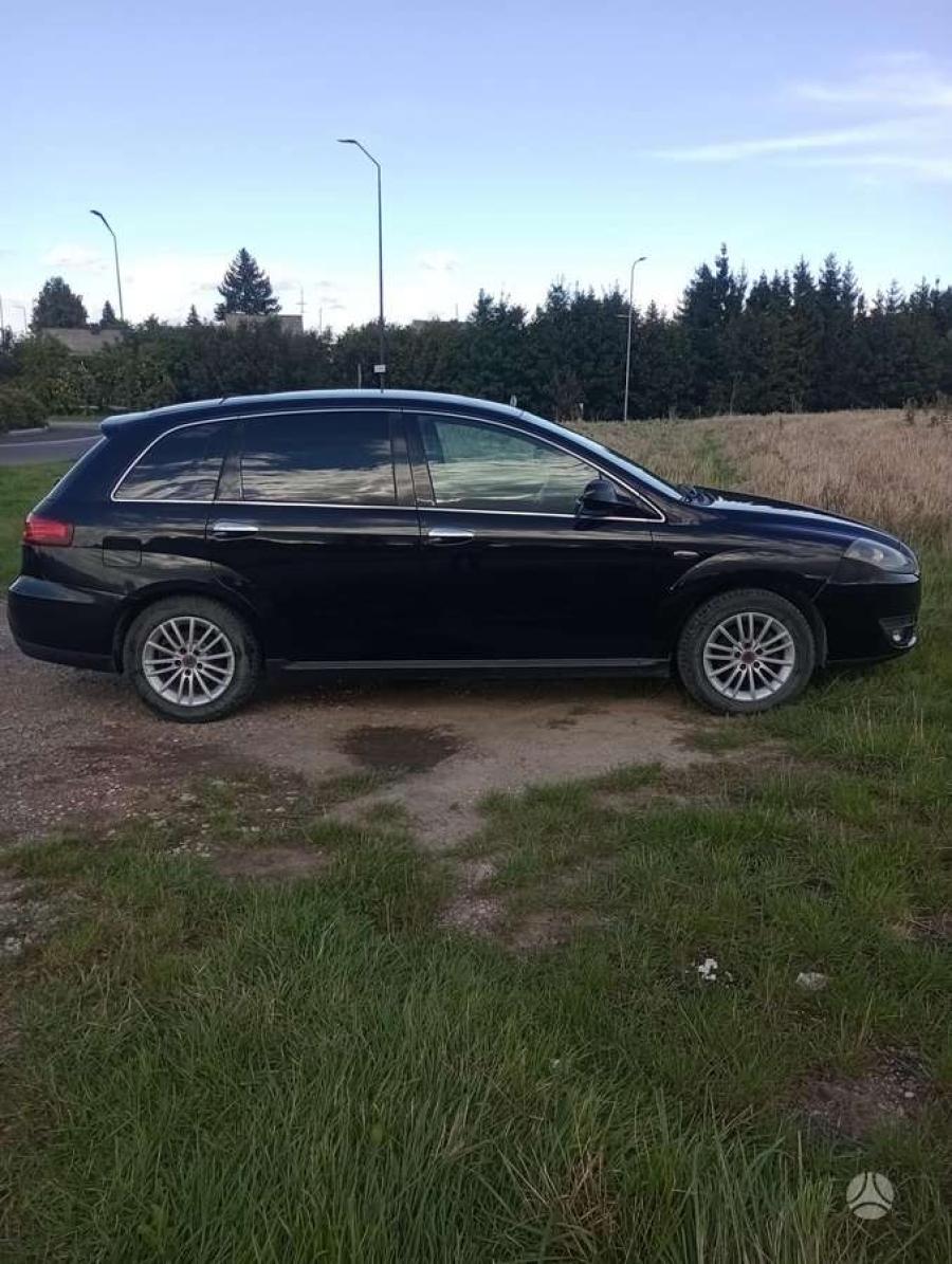 Black Fiat Croma 2009 in Marijampole, with an engine capacity of 1.91 L and mileage of 268 thousand km for 2000 €, photo 23 on AUTOMOTO.COM.LV