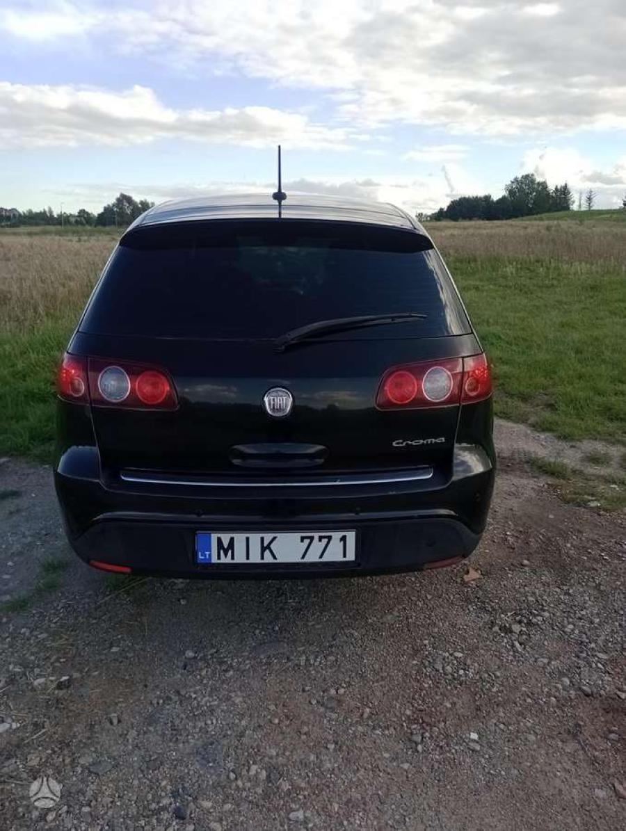 Black Fiat Croma 2009 in Marijampole, with an engine capacity of 1.91 L and mileage of 268 thousand km for 2000 €, photo 24 on AUTOMOTO.COM.LV