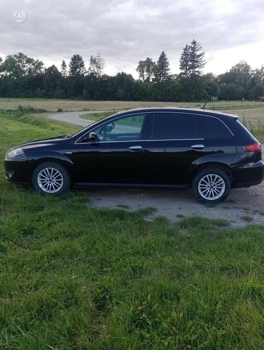 Black Fiat Croma 2009 in Marijampole, with an engine capacity of 1.91 L and mileage of 268 thousand km for 2000 €, photo 25 on AUTOMOTO.COM.LV
