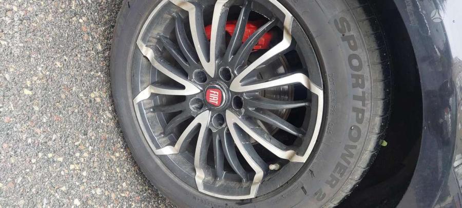 Melns Fiat Croma 2010 Viļņa, ar dzinēja tilpumu 1.91 L un nobraukumu 382 tūkst. km par 2500 €, foto 7 vietnē AUTOMOTO.COM.LV
