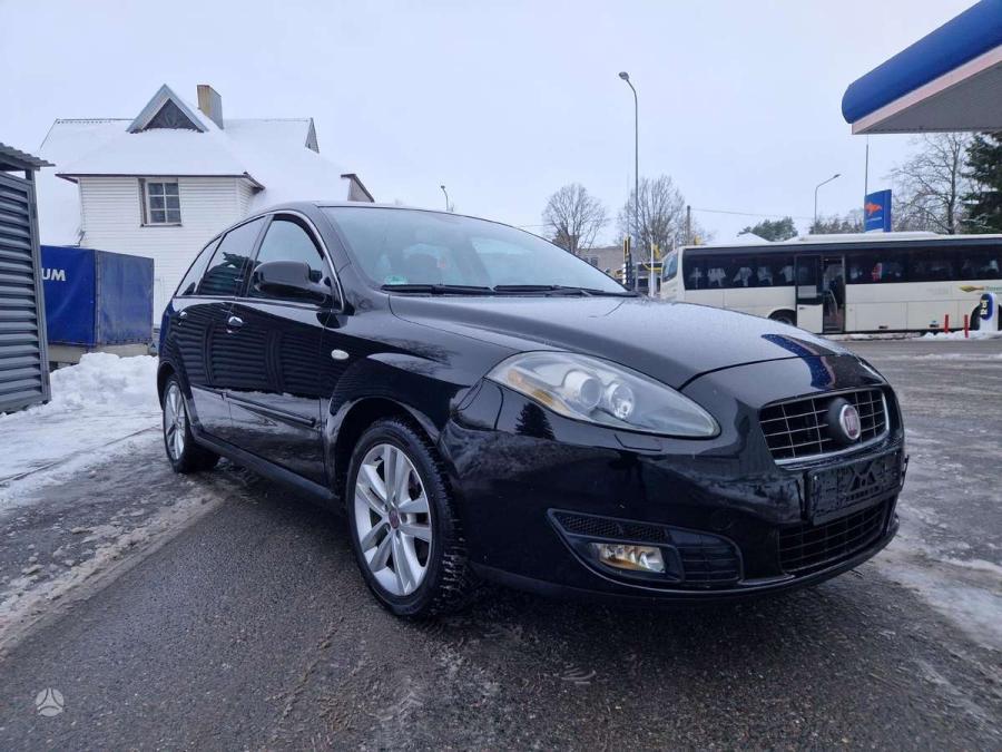 Melns Fiat Croma 2009 Raseiniai, ar dzinēja tilpumu 1.91 L un nobraukumu 300 tūkst. km par 2750 €, foto 1 vietnē AUTOMOTO.COM.LV