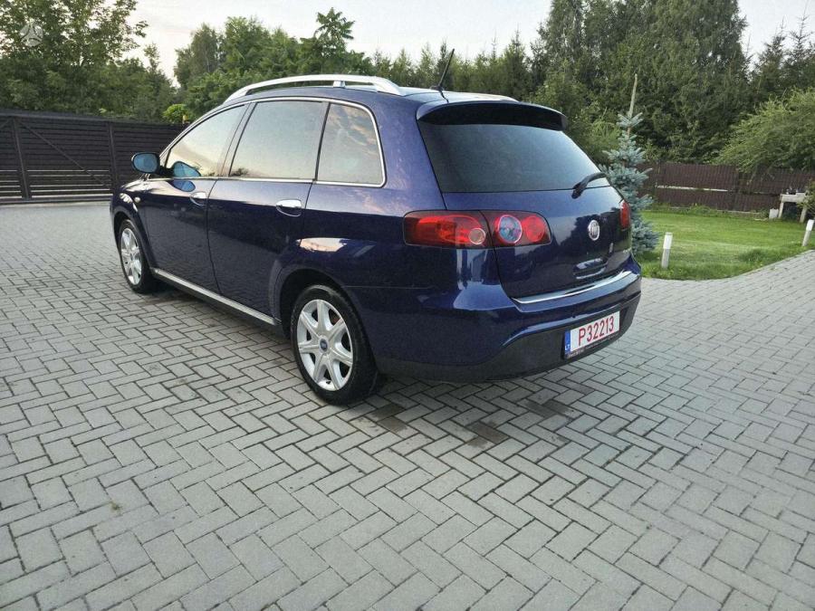 Blue Fiat Croma 2009 in Vilnius, with an engine capacity of 2.40 L and mileage of 250 thousand km for 2200 €, photo 6 on AUTOMOTO.COM.LV