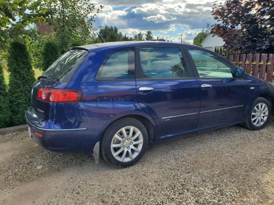Blue Fiat Croma 2008 in Rokiskis, with an engine capacity of 1.91 L and mileage of 163 thousand km for 3650 €, photo 1 on AUTOMOTO.COM.LV