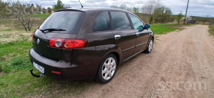Brūns Fiat Croma 2006 Valmiera, ar dzinēja tilpumu 1.90 L un nobraukumu 290 tūkst. km par 1400 €, foto 7 vietnē AUTOMOTO.COM.LV
