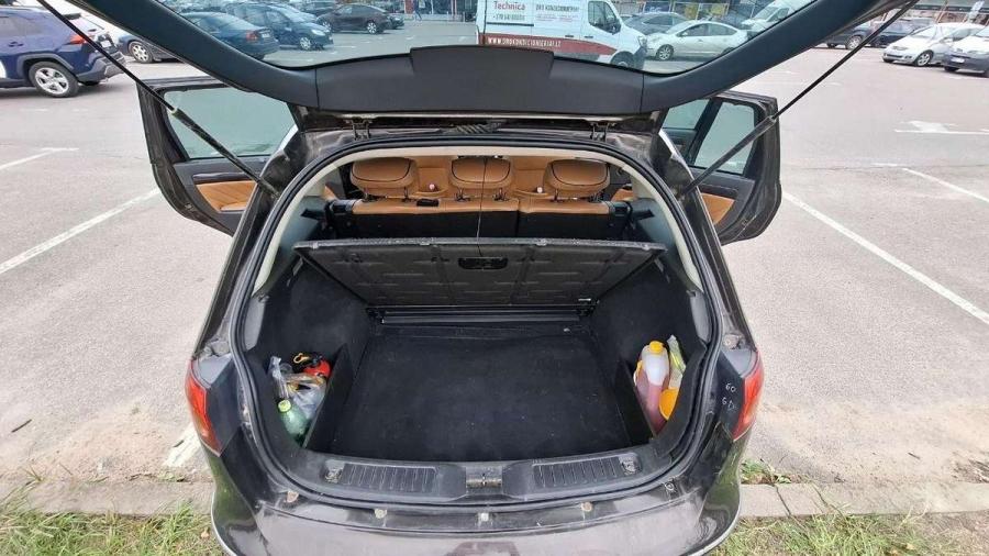 Brūns Fiat Croma 2007 Viļņa, ar dzinēja tilpumu 2.20 L un nobraukumu 238 tūkst. km par 1800 €, foto 17 vietnē AUTOMOTO.COM.LV
