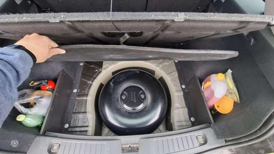 Brūns Fiat Croma 2007 Viļņa, ar dzinēja tilpumu 2.20 L un nobraukumu 238 tūkst. km par 1800 €, foto 18 vietnē AUTOMOTO.COM.LV