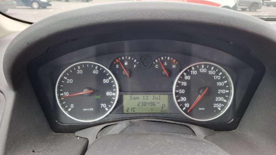 Brūns Fiat Croma 2007 Viļņa, ar dzinēja tilpumu 2.20 L un nobraukumu 238 tūkst. km par 1800 €, foto 20 vietnē AUTOMOTO.COM.LV
