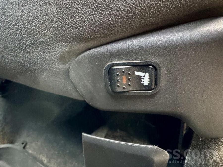 Pelēks Fiat Croma 2008 Jelgava, ar dzinēja tilpumu 1.90 L un nobraukumu 0 tūkst. km par 950 €, foto 14 vietnē AUTOMOTO.COM.LV