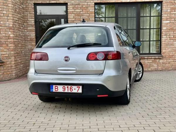 Grey Fiat Croma 2008 in Jelgava, with an engine capacity of 0.00 L and mileage of 253 thousand km for 950 €, photo 4 on AUTOMOTO.COM.LV