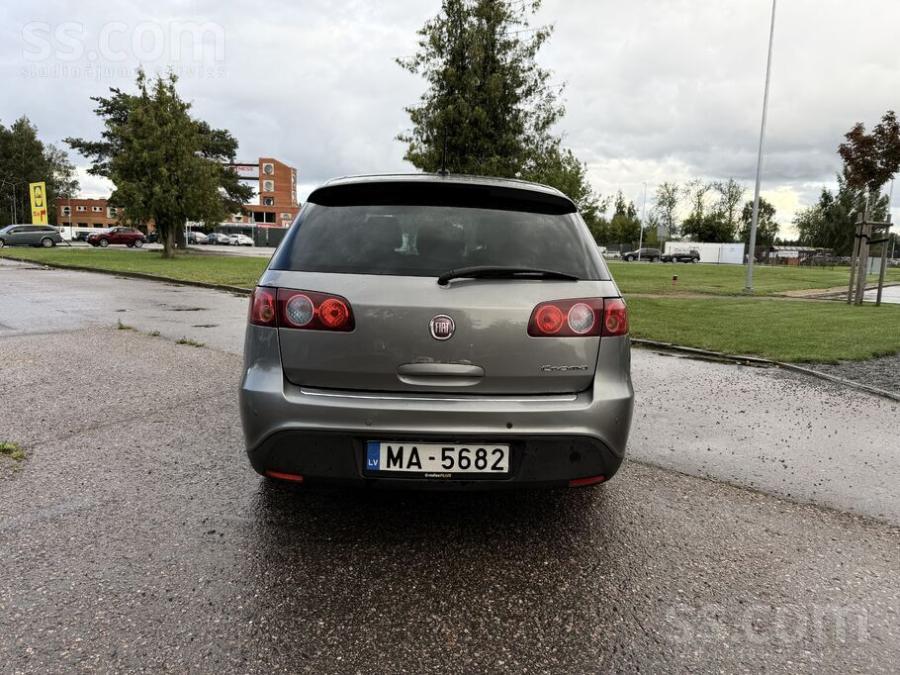 Grey Fiat Croma 2011 in Riga, with an engine capacity of 2.40 L and mileage of 262 thousand km for 1295 €, photo 7 on AUTOMOTO.COM.LV
