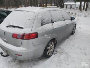 Fiat Croma 2005 in Vilnius, with an engine capacity of 1.90 L and mileage of 297 thousand km for 950 €, photo 3 on AUTOMOTO.COM.LV