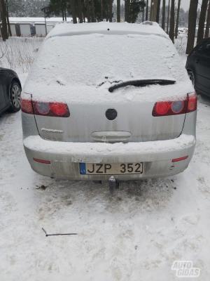 Fiat Croma 2005 in Vilnius, with an engine capacity of 1.90 L and mileage of 297 thousand km for 950 €, photo 4 on AUTOMOTO.COM.LV