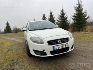 Balts Fiat Croma 2009 Daugavpils, ar dzinēja tilpumu 1.90 L un nobraukumu 237 tūkst. km par 1100 €, foto  vietnē AUTOMOTO.COM.LV