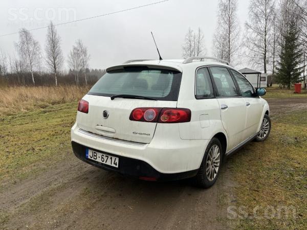 White Fiat Croma 2009 in Daugavpils, with an engine capacity of 1.90 L and mileage of 237 thousand km for 1100 €, photo 3 on AUTOMOTO.COM.LV