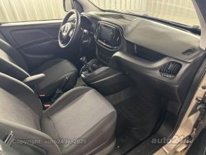 Smilšu krāsa Fiat Doblo 2022 Tallina, ar dzinēja tilpumu 1.60 L un nobraukumu 52 tūkst. km par 16900 €, foto 5 vietnē AUTOMOTO.COM.LV