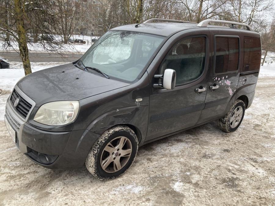 Black Fiat Doblo 2007 in Vilnius, with an engine capacity of 1.40 L and mileage of 194 thousand km for 2500 €, photo 4 on AUTOMOTO.COM.LV