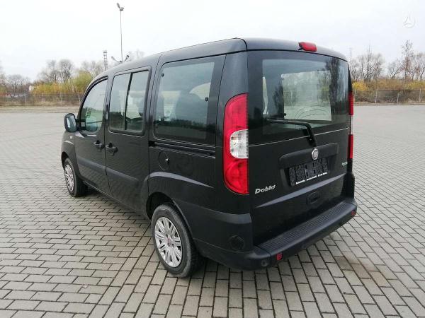 Black Fiat Doblo 2009 in Marijampole, with an engine capacity of 1.60 L and mileage of 163 thousand km for 2799 €, photo 2 on AUTOMOTO.COM.LV
