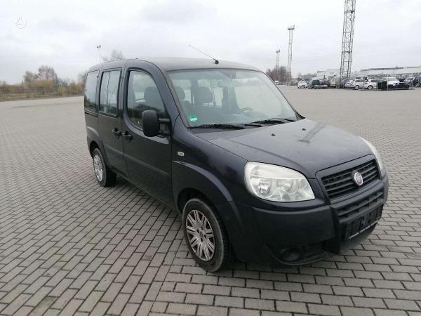 Black Fiat Doblo 2009 in Marijampole, with an engine capacity of 1.60 L and mileage of 163 thousand km for 2799 €, photo 6 on AUTOMOTO.COM.LV