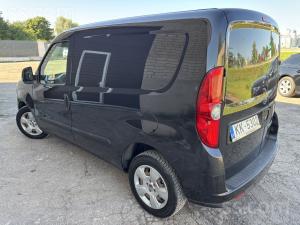 Melns Fiat Doblo 2010 Bauska, ar dzinēja tilpumu 1.30 L un nobraukumu 360 tūkst. km par 2500 €, foto 3 vietnē AUTOMOTO.COM.LV