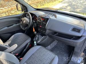 Melns Fiat Doblo 2010 Bauska, ar dzinēja tilpumu 1.30 L un nobraukumu 360 tūkst. km par 2500 €, foto 23 vietnē AUTOMOTO.COM.LV