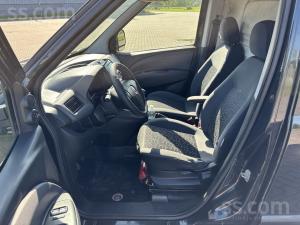 Melns Fiat Doblo 2010 Bauska, ar dzinēja tilpumu 1.30 L un nobraukumu 360 tūkst. km par 2500 €, foto 24 vietnē AUTOMOTO.COM.LV