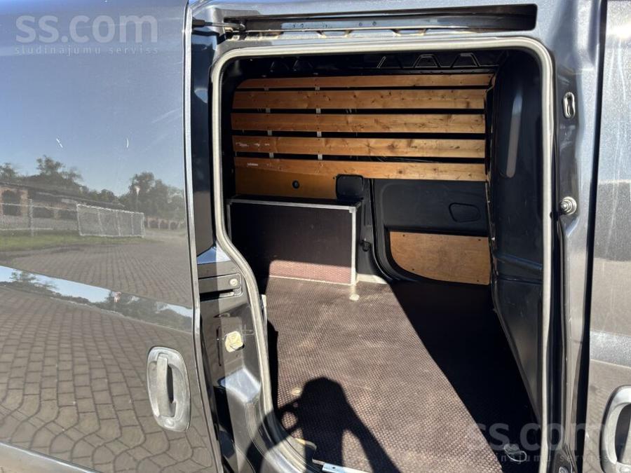 Melns Fiat Doblo 2010 Bauska, ar dzinēja tilpumu 1.30 L un nobraukumu 360 tūkst. km par 2500 €, foto 31 vietnē AUTOMOTO.COM.LV
