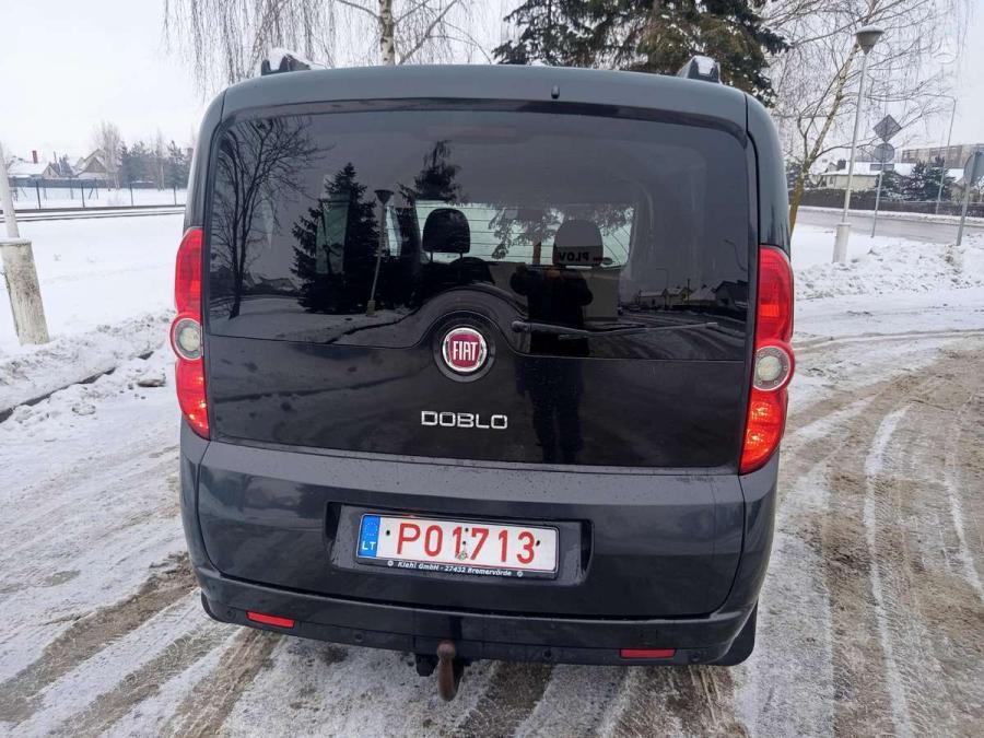 Black Fiat Doblo 2014 in Marijampole, with an engine capacity of 1.96 L and mileage of 265 thousand km for 4300 €, photo 7 on AUTOMOTO.COM.LV