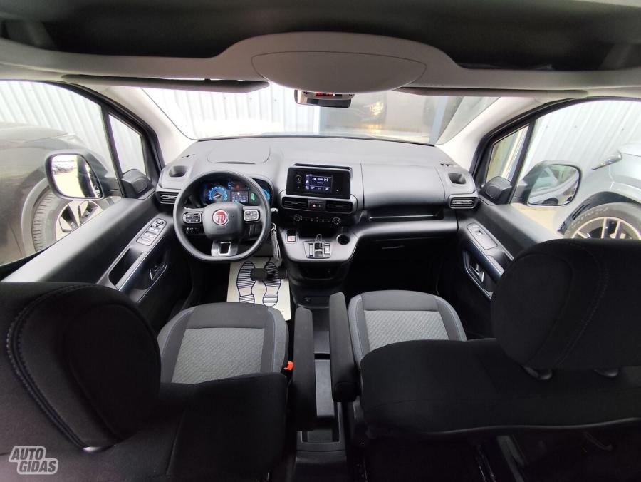 Black Fiat Doblo 2023 in Ramuciai, with an engine capacity of 0.00 L and mileage of 4 thousand km for 17950 €, photo 3 on AUTOMOTO.COM.LV