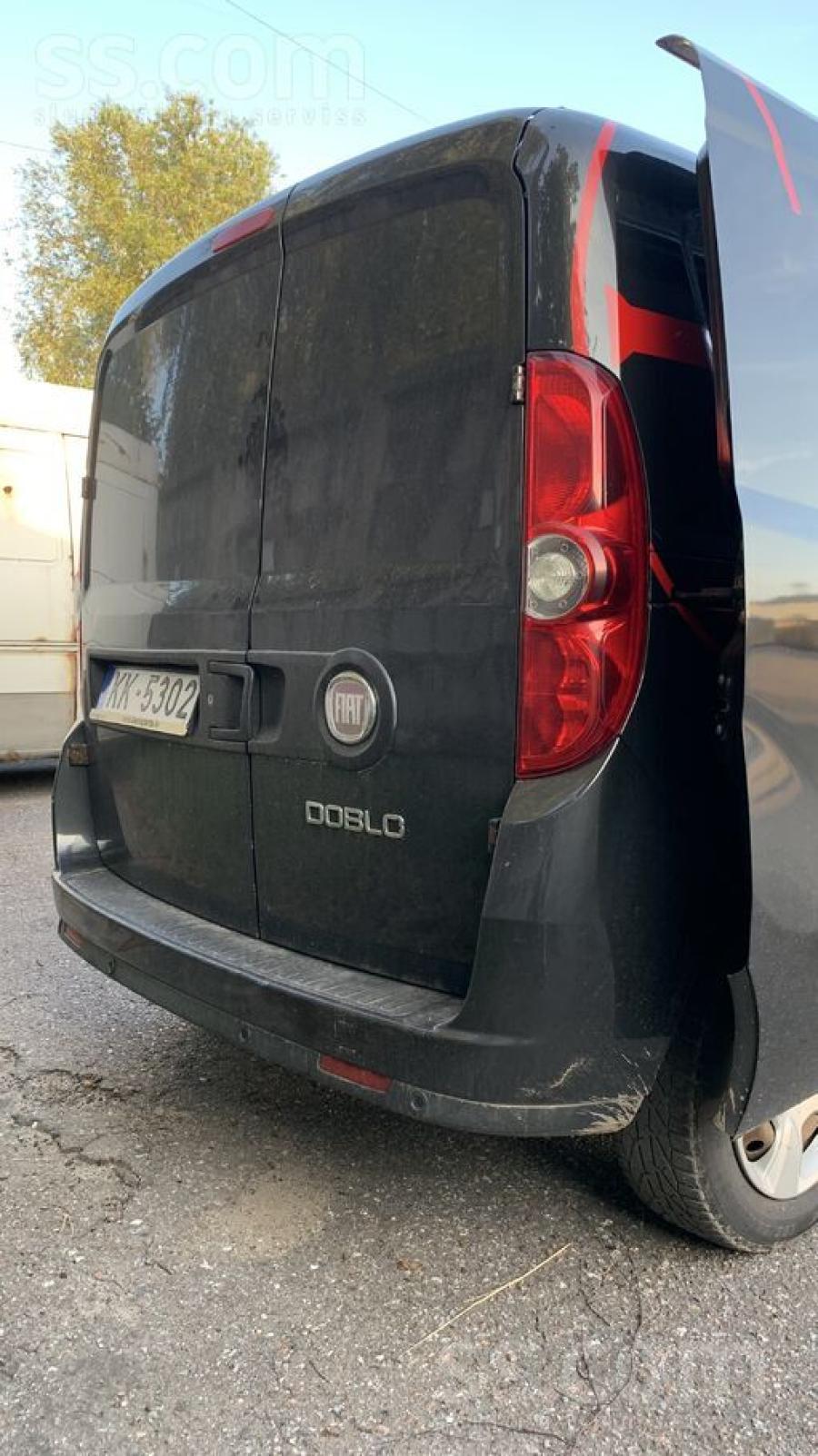 Melns Fiat Doblo 2010 Rīga, ar dzinēja tilpumu 1.30 L un nobraukumu 360 tūkst. km par 1750 €, foto 9 vietnē AUTOMOTO.COM.LV