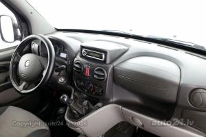 Melns Fiat Doblo 2008 Tallina, ar dzinēja tilpumu 1.20 L un nobraukumu 299 tūkst. km par 1499 €, foto 6 vietnē AUTOMOTO.COM.LV
