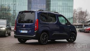 Blue Fiat Doblo 2023 in Riga, with an engine capacity of 1.60 L and mileage of 0 thousand km for 25800 €, photo 3 on AUTOMOTO.COM.LV