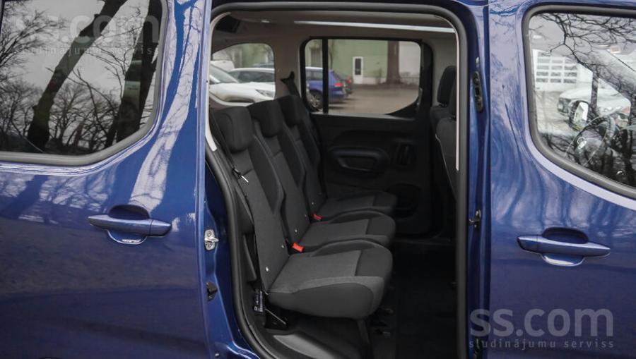 Blue Fiat Doblo 2023 in Riga, with an engine capacity of 1.60 L and mileage of 0 thousand km for 25800 €, photo 9 on AUTOMOTO.COM.LV