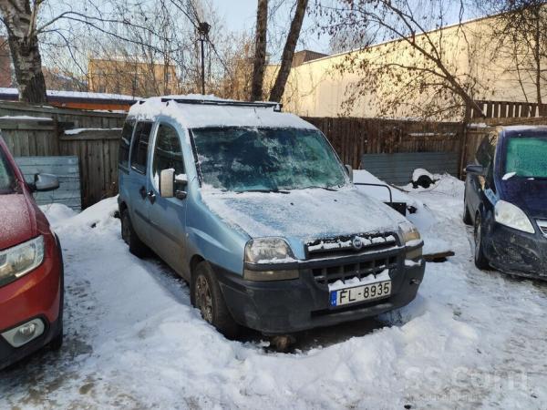 Zils Fiat Doblo 2005 Rīga, ar dzinēja tilpumu 1.30 L un nobraukumu 335 tūkst. km par 1000 €, foto 1 vietnē AUTOMOTO.COM.LV