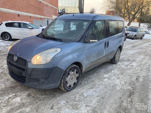 Zils Fiat Doblo 2010 Viļņa, ar dzinēja tilpumu 1.40 L un nobraukumu 201 tūkst. km par 2499 €, foto 2 vietnē AUTOMOTO.COM.LV