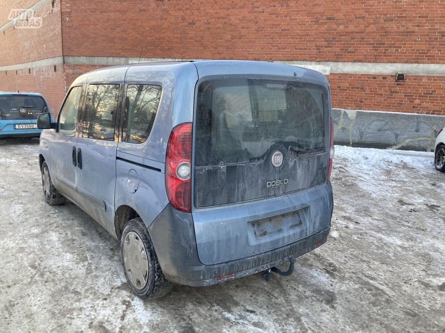Blue Fiat Doblo 2010 in Vilnius, with an engine capacity of 1.40 L and mileage of 225 thousand km for 2450 €, photo 2 on AUTOMOTO.COM.LV