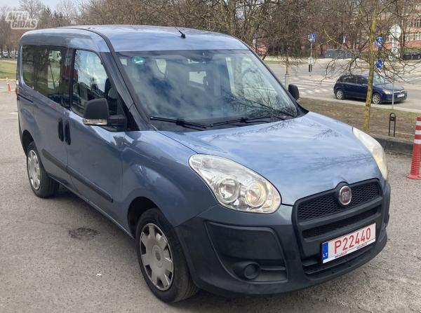 Blue Fiat Doblo 2010 in Vilnius, with an engine capacity of 1.40 L and mileage of 202 thousand km for 3599 €, photo 2 on AUTOMOTO.COM.LV