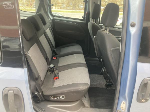 Zils Fiat Doblo 2010 Viļņa, ar dzinēja tilpumu 1.40 L un nobraukumu 202 tūkst. km par 3499 €, foto 8 vietnē AUTOMOTO.COM.LV