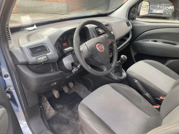 Zils Fiat Doblo 2010 Viļņa, ar dzinēja tilpumu 1.40 L un nobraukumu 202 tūkst. km par 3299 €, foto 5 vietnē AUTOMOTO.COM.LV