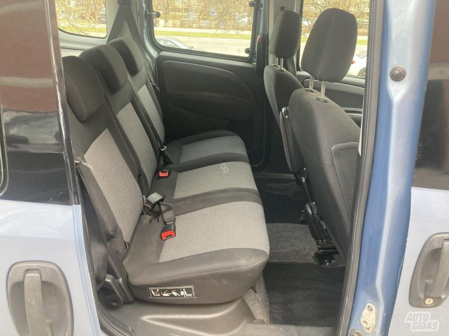 Blue Fiat Doblo 2010 in Vilnius, with an engine capacity of 1.40 L and mileage of 202 thousand km for 3199 €, photo 8 on AUTOMOTO.COM.LV