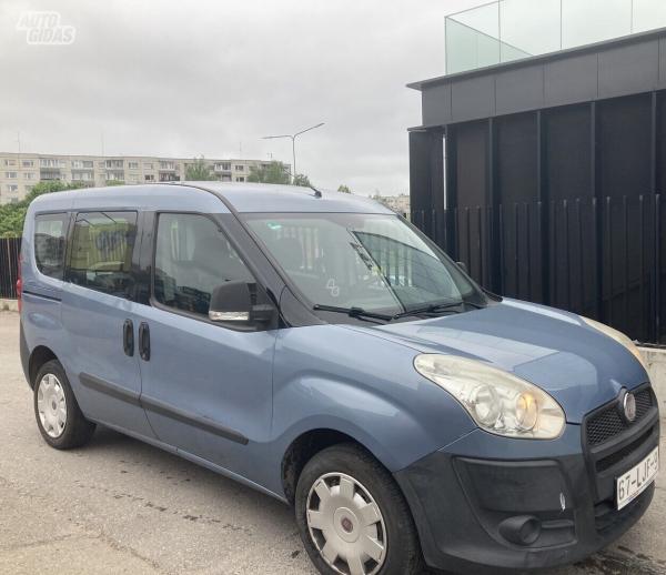 Zils Fiat Doblo 2010 Viļņa, ar dzinēja tilpumu 1.40 L un nobraukumu 202 tūkst. km par 3199 €, foto 2 vietnē AUTOMOTO.COM.LV